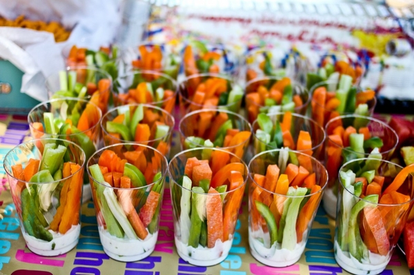 Party Picnic Easy Picnic Foods To Bring On Your Picnic party-picnic-easy-picnic-foods-to-bring-on-your-picnic
