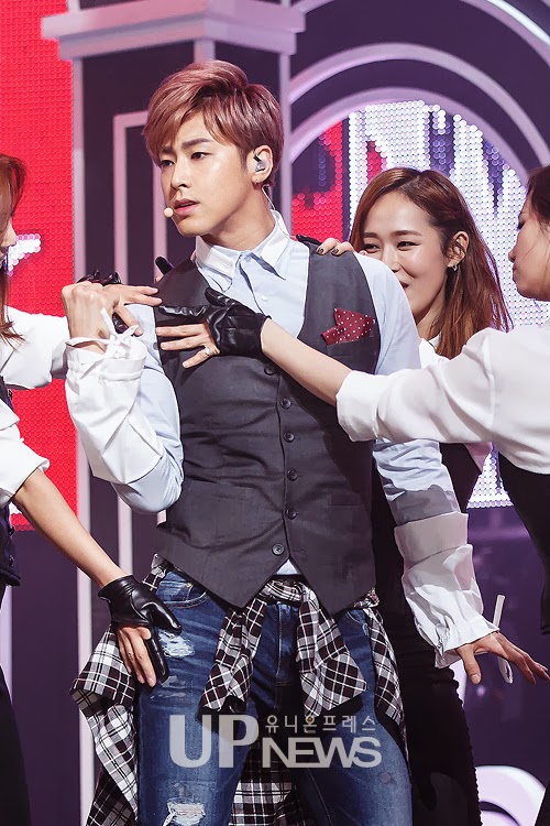 유노윤호코스프레하고 돔콘 관람한 일본 신인아이돌 SOLIDEMO - 인스티즈(instiz) 이슈 카테고리