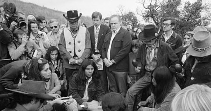 White Wolf : Historic Moment Actor Marlon Brando donate land to ... White Wolf : Historic Moment Actor Marlon Brando donate land to ...