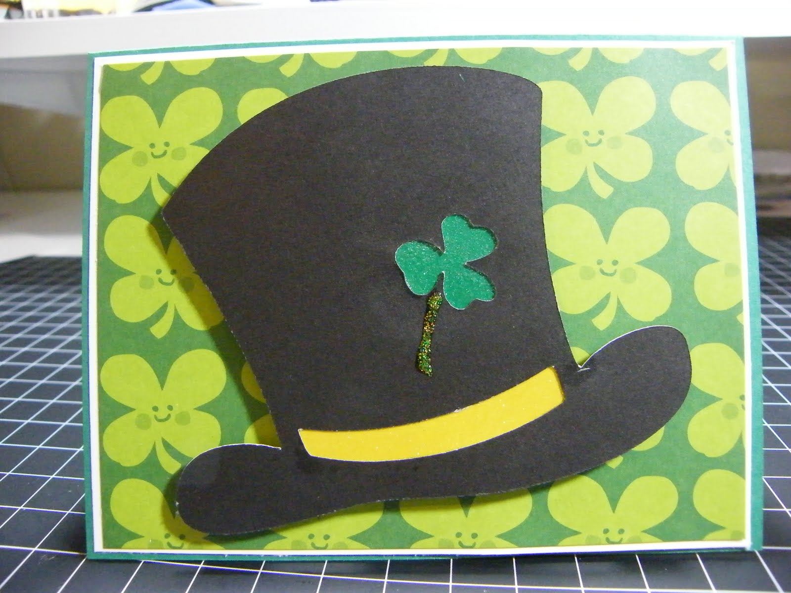 Easy DIY St. Patrick's Day Card - Outnumbered 3 to 1