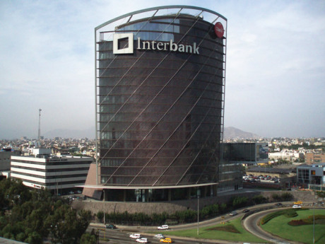 Composicion Urbana: La “Línea del Cielo” en Lima