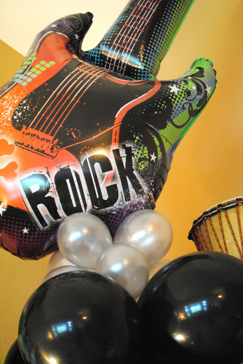 Real Parties: Rock Star Birthday Party! - Itsy Belle