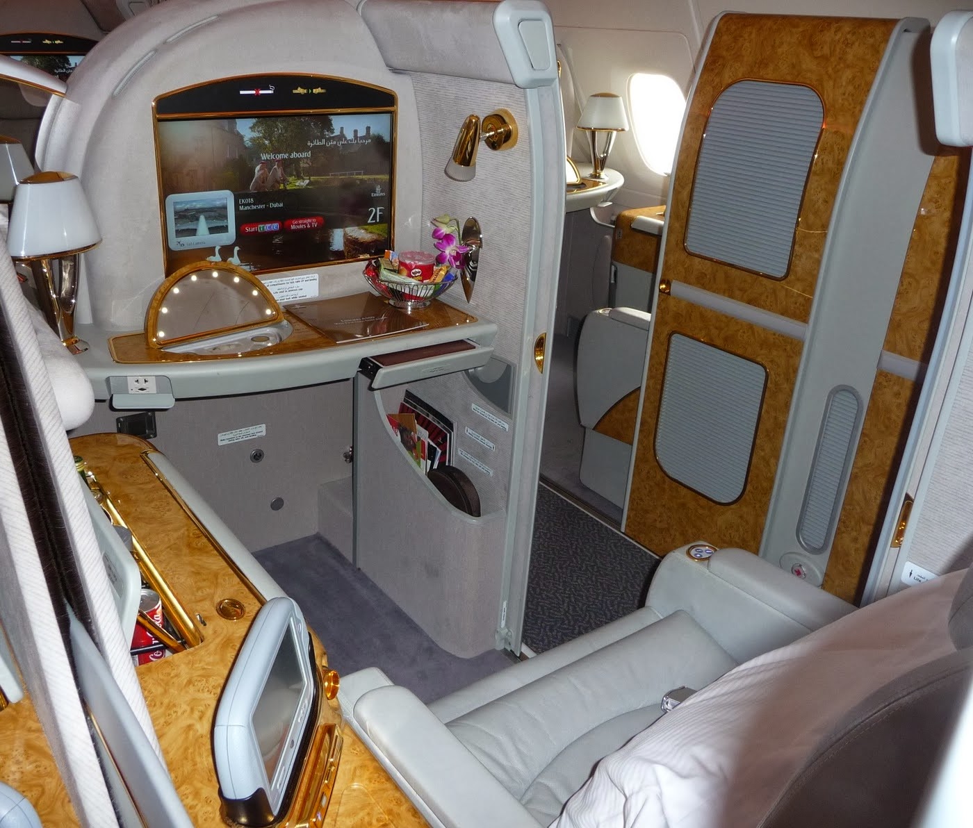 El Observador Solitario: ES FANTÁSTICO VOLAR EN FIRST CLASS DE EMIRATES El Observador Solitario: ES FANTÁSTICO VOLAR EN FIRST CLASS DE EMIRATES