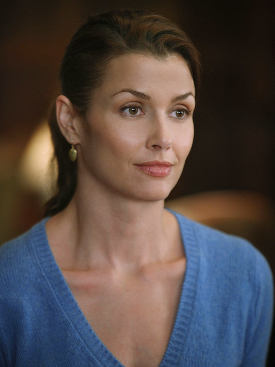 Bridget Moynahan Height, Weight And Body Measurements | olala
