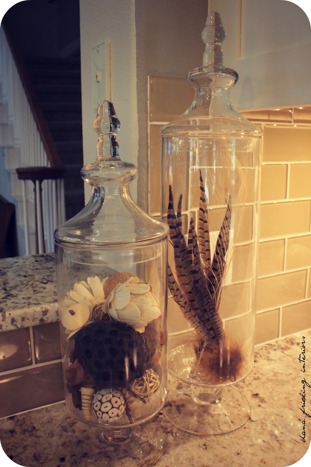 Make Them Wonder How To Use Feathers In Home Decor make-them-wonder-how-to-use-feathers-in-home-decor