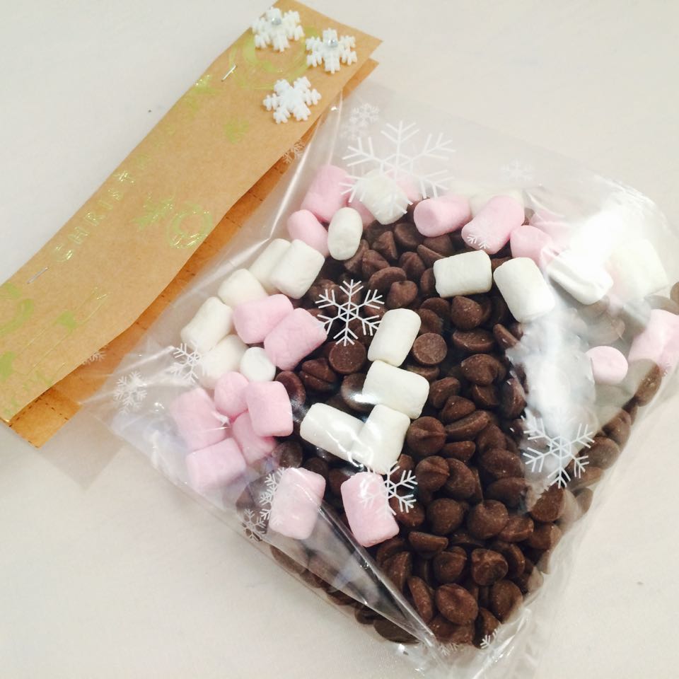 Don tBurstMyBubble Hot Chocolate Gift Sets Three Ways DIY don-tburstmybubble-hot-chocolate-gift-sets-three-ways-diy