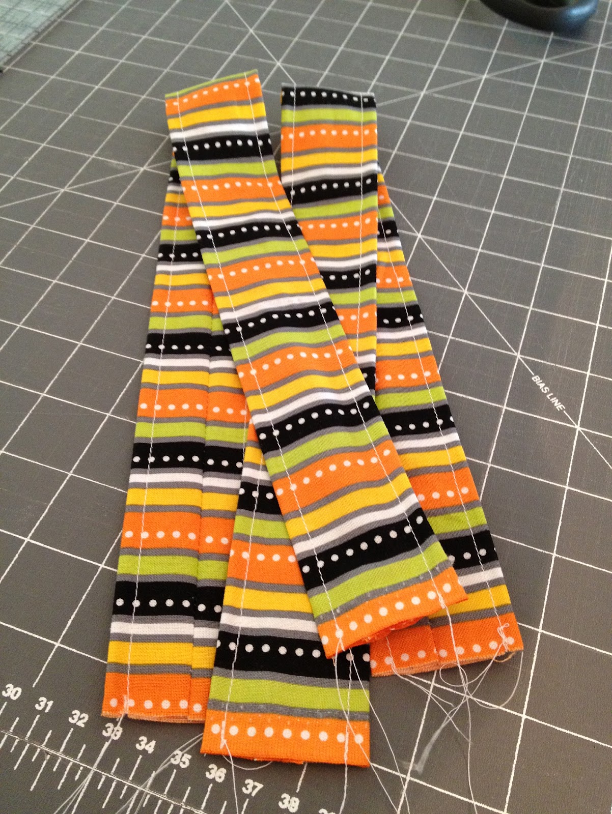 Fabric Mill Trick Or Treat Bag Tutorial fabric-mill-trick-or-treat-bag-tutorial