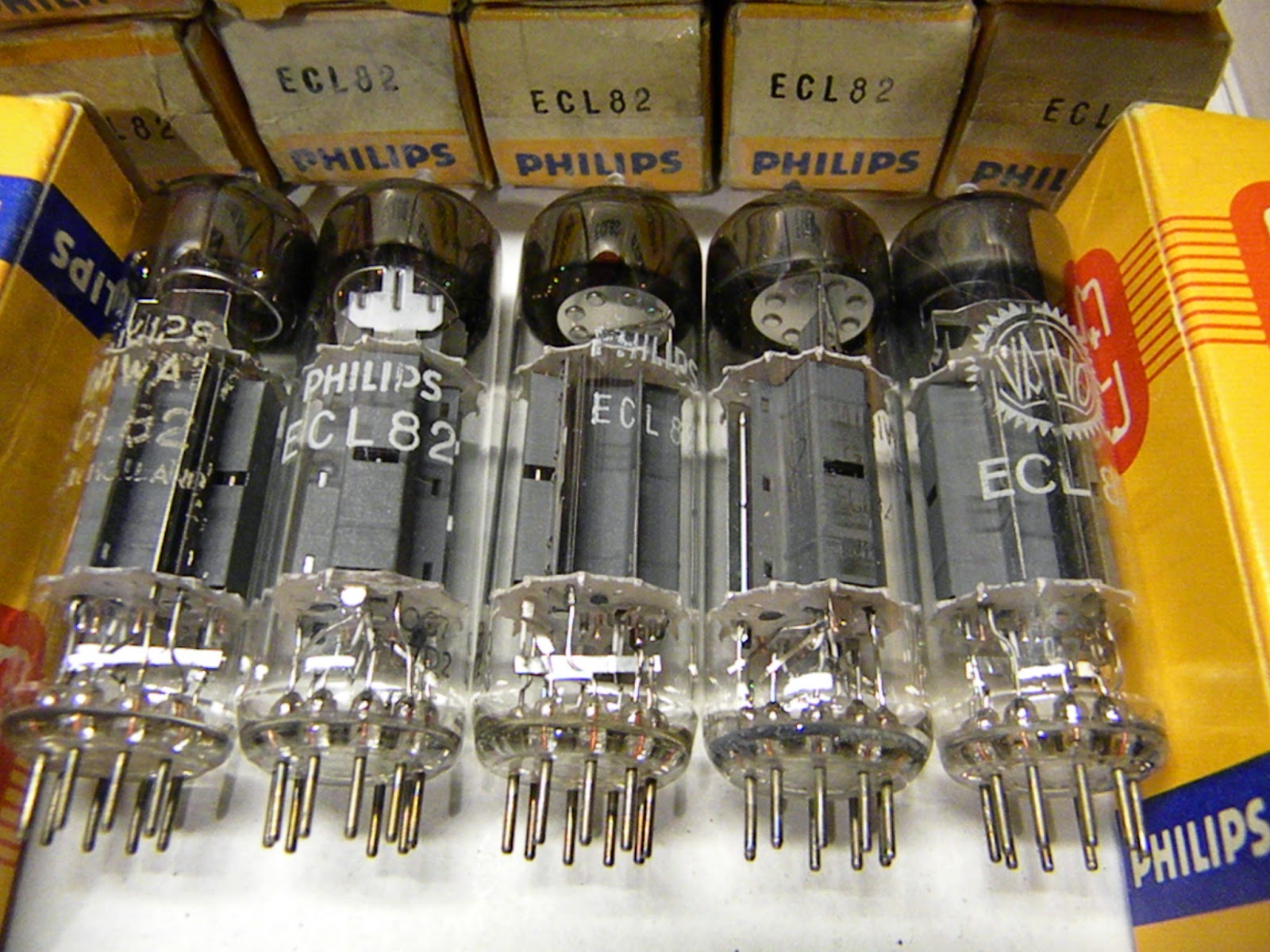 NOS Tube Store: PHILIPS ECL82 / 6BM8