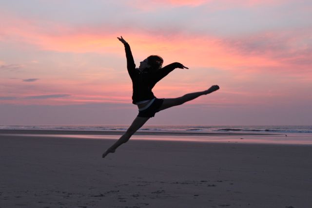 The Dance Buzz: Dance Photos On The Beach - Tips & Blog Challenge