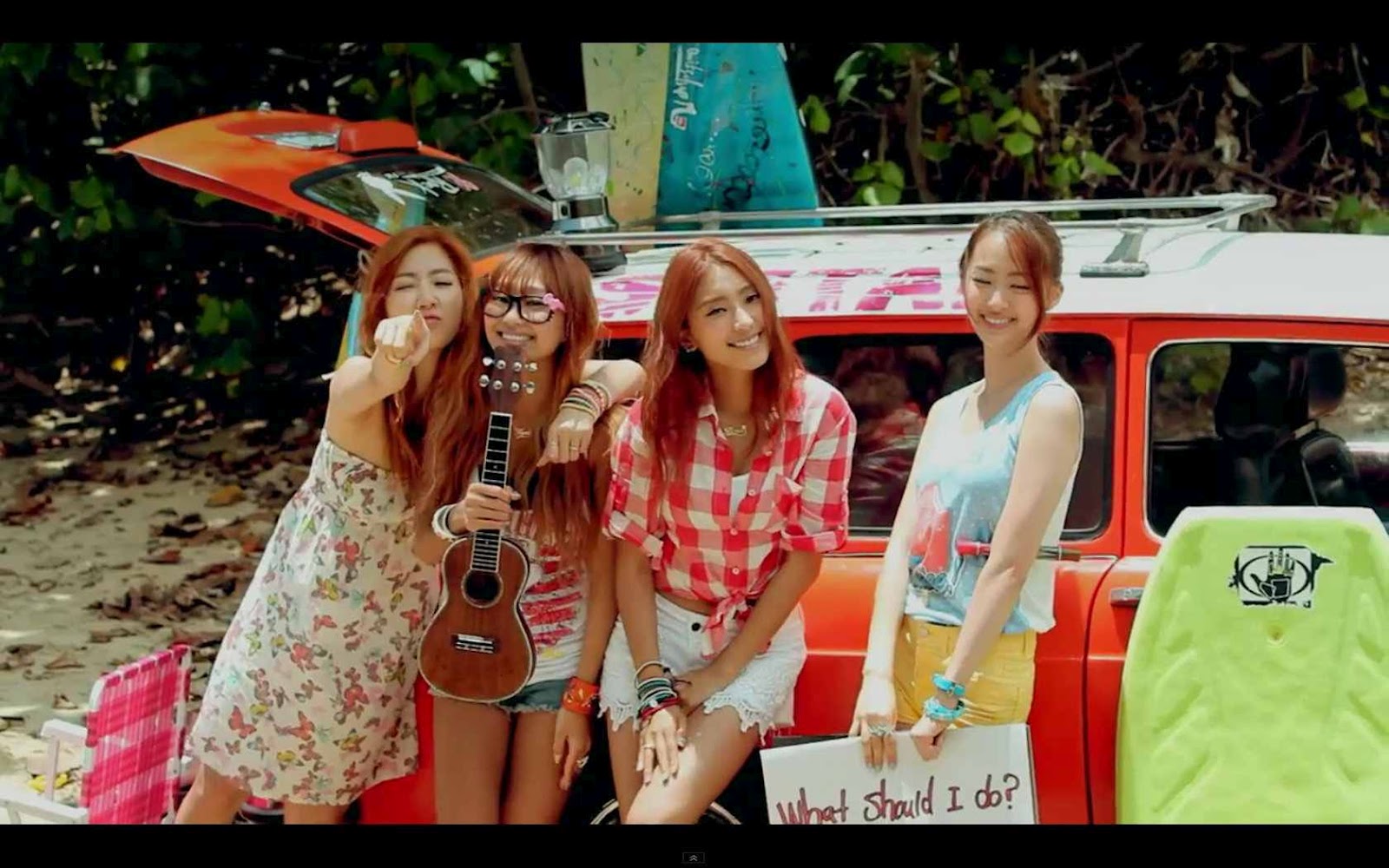 SISTAR REVELA MV '' LOVING U''