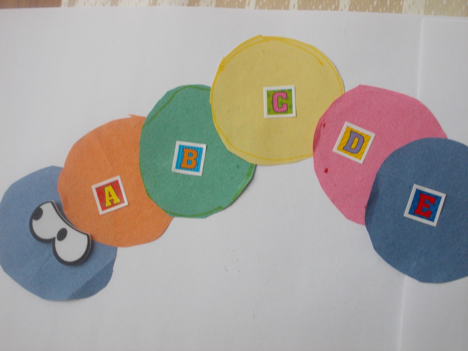 Making an alphabet caterpillar - Muslim Homeschooling Resources