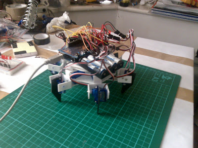 Simple Hexapod Robot Using Arduino - Oscar Liang