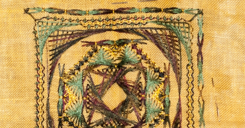 Committed Stitcher: Adding More Borders