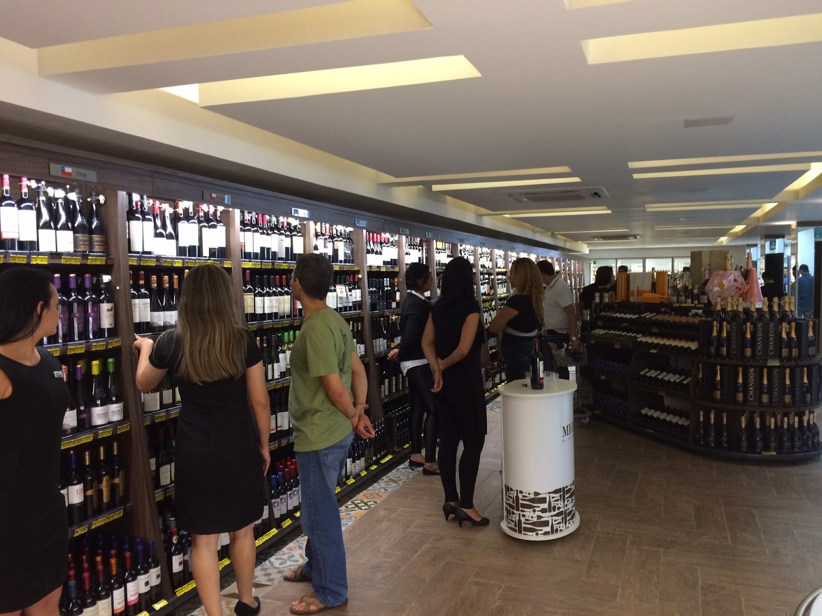 Novidade no Recife: RM Express inaugura nova adega em Boa Viagem - Escrivinhos