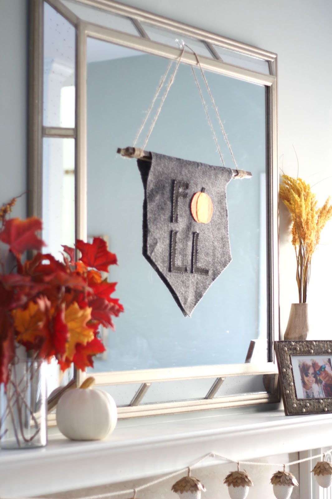 Ten June: DIY Fall Felt Pumpkin Pennant Banner Tutorial