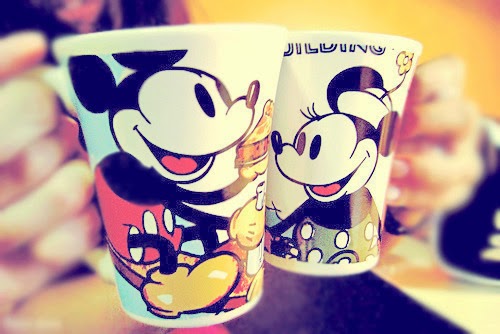 Minnie y Mickey Mouse antiguos besandose - Imagui Minnie y Mickey Mouse antiguos besandose - Imagui