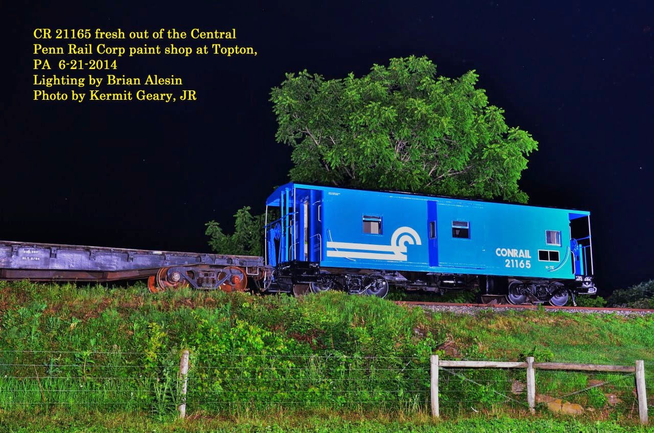 The Big Little Railroad Shop: Conrail N7E Caboose #21165 (ex-EL) in Fresh CR Blue