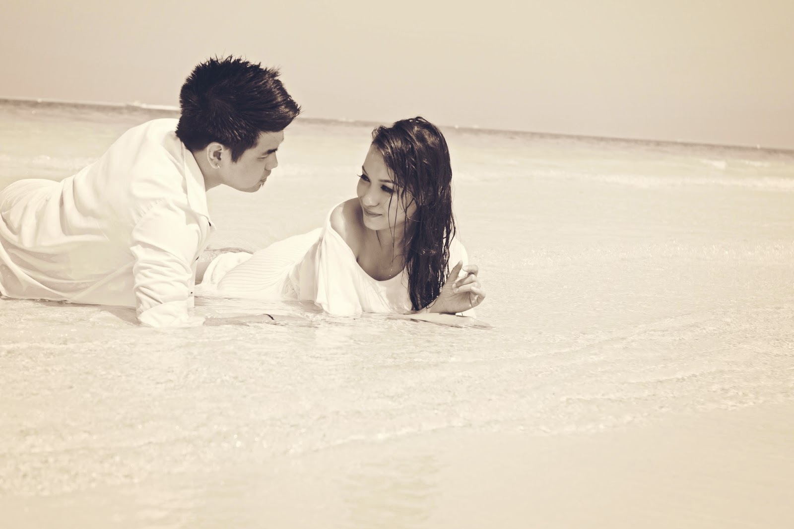 Make It Real Julius Beach Prenup Pictures Trash The Dress Engagement make-it-real-julius-beach-prenup-pictures-trash-the-dress-engagement