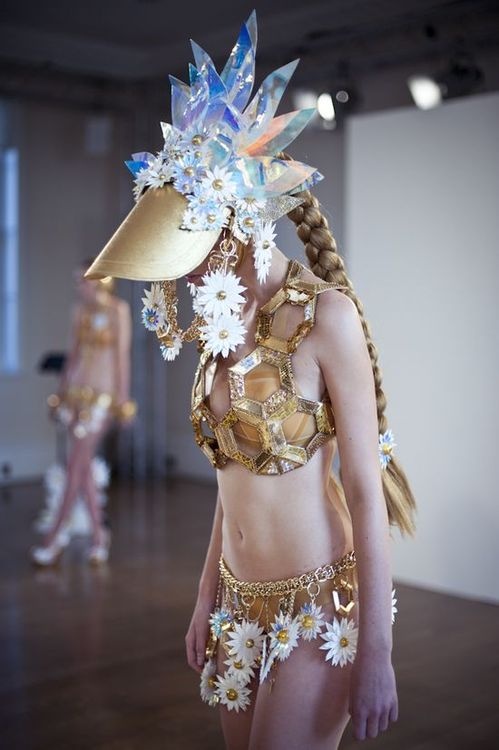 Funky Monkey Vintage Costume Inspiration funky-monkey-vintage-costume-inspiration