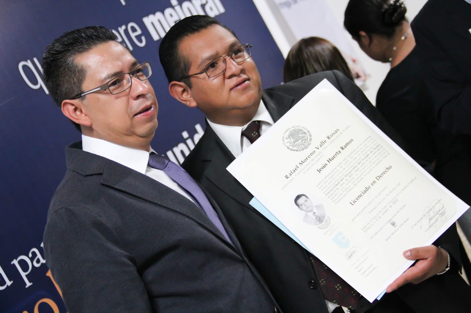 Educa-acción: Entrega de Títulos Universidad para el Desarrollo Educa-acción: Entrega de Títulos Universidad para el Desarrollo