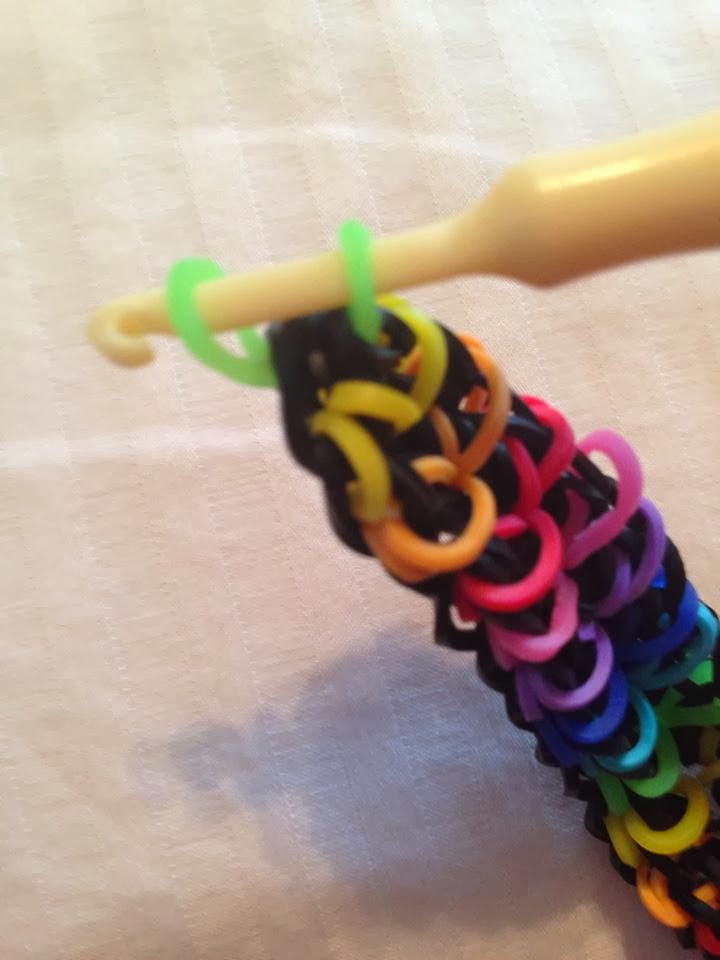 ChromoBeauty Zippy Chain Rainbow Loom Bracelet Tutorial chromobeauty-zippy-chain-rainbow-loom-bracelet-tutorial