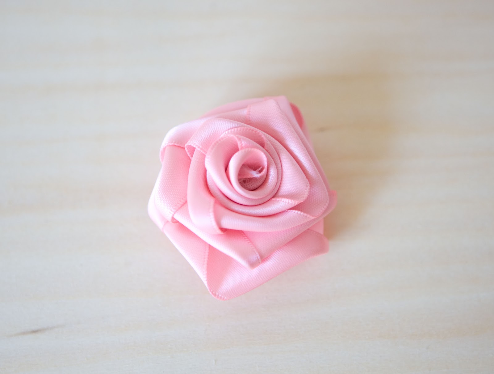 Kasey Crafts How To Make Ribbon Roses kasey-crafts-how-to-make-ribbon-roses