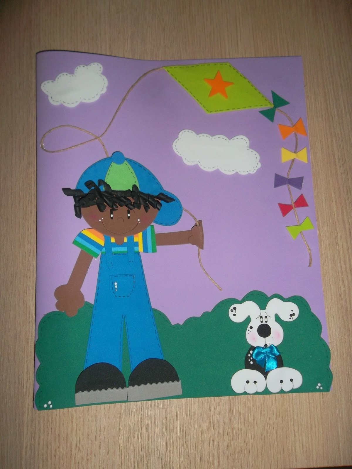 Joaninha Amarelinha - Arte em E.V.A: Capas de Caderno e Diário de Classe Joaninha Amarelinha - Arte em E.V.A: Capas de Caderno e Diário de Classe