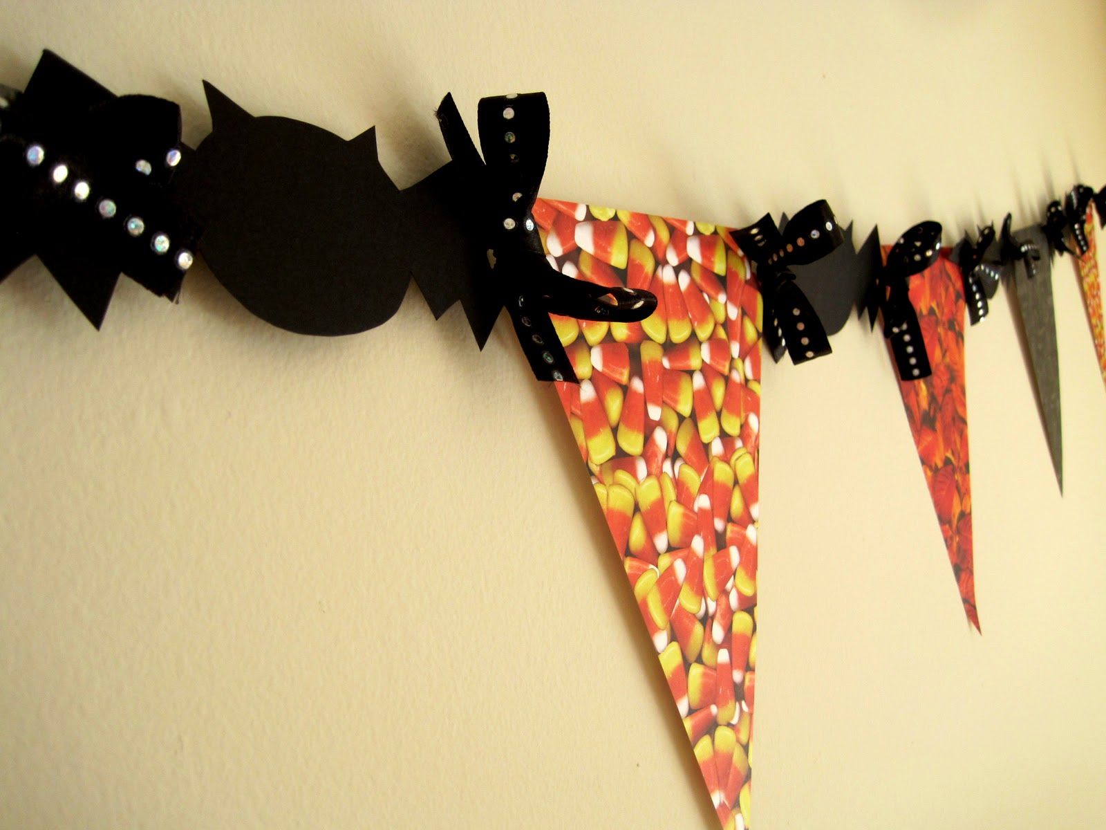 Halloween Paper Flag Banner
