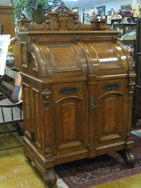 Antiques, Art, and Collectibles: Antique appraisals Antiques, Art, and Collectibles: Antique appraisals