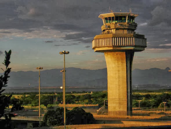 As incríveis torres de controle dos principais aeroportos do mundo! | Page 2 | SkyscraperCity Forum