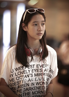 T-ARA: T-ara's 9th member, Dani, spotted at a Movie Theater