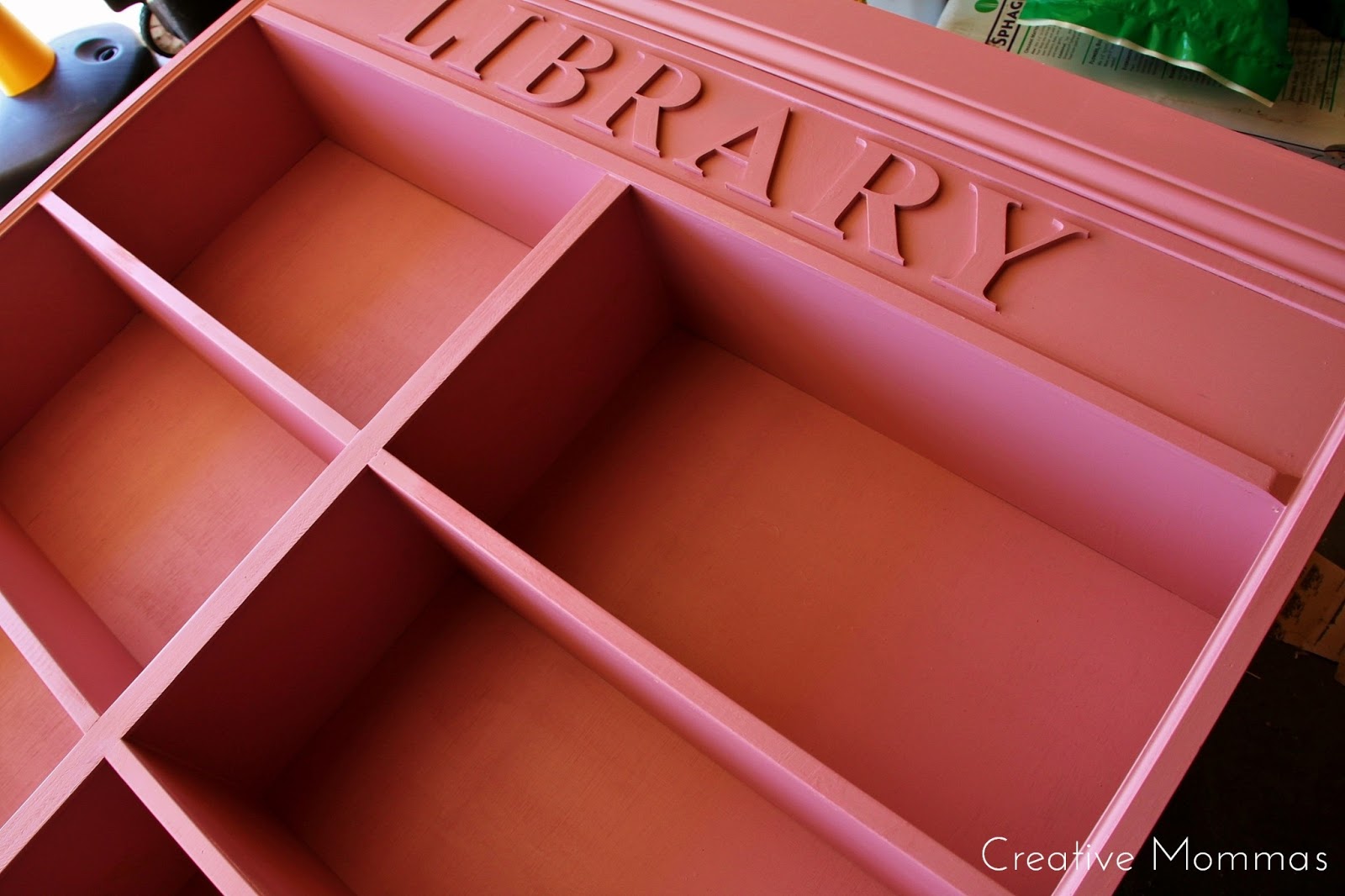Creative Mommas Bookshelf creative-mommas-bookshelf