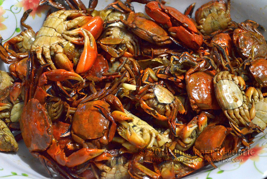 kinirog a kappi, stir-fried river crabs ~ PINAKBET REPUBLIC