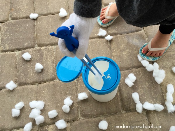 Snowball Fine Motor Busy Bag