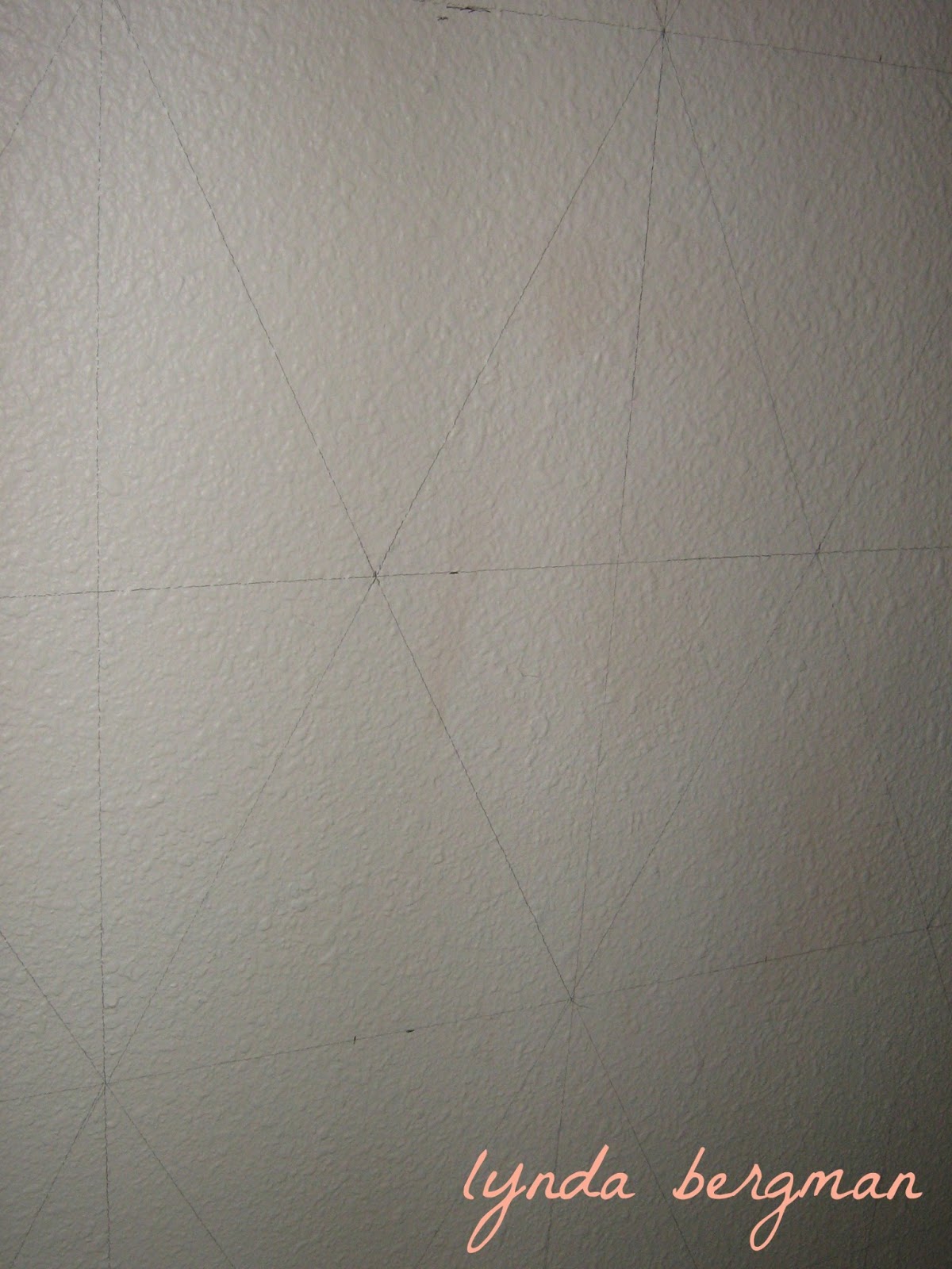 LYNDA BERGMAN DECORATIVE ARTISAN DRAWING PAINTING A HARLEQUIN lynda-bergman-decorative-artisan-drawing-painting-a-harlequin