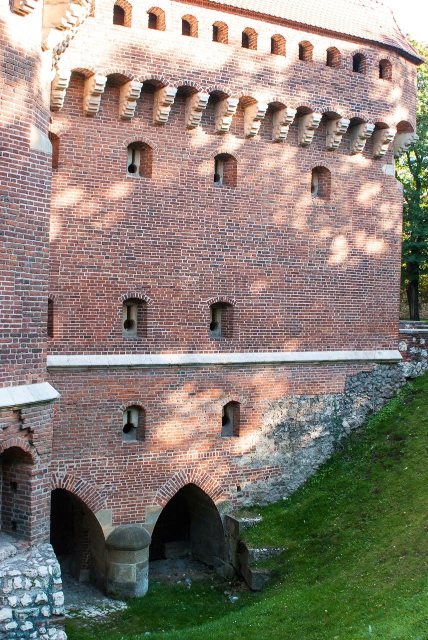 Committed Stitcher: Old City Architecture