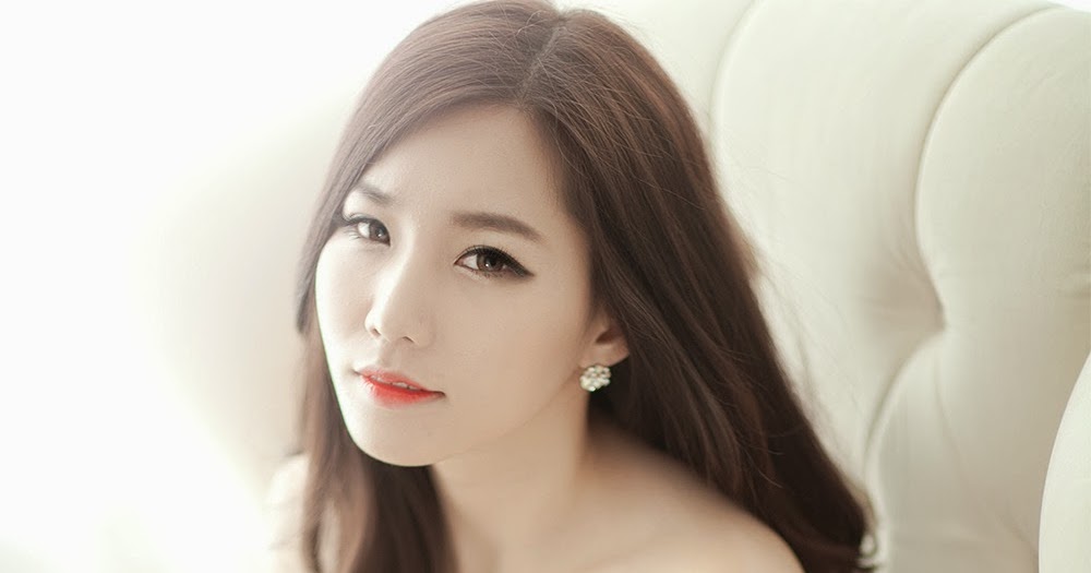 Lee Ji Min - Beige Dress Beauty | Beautiful Korean Artists