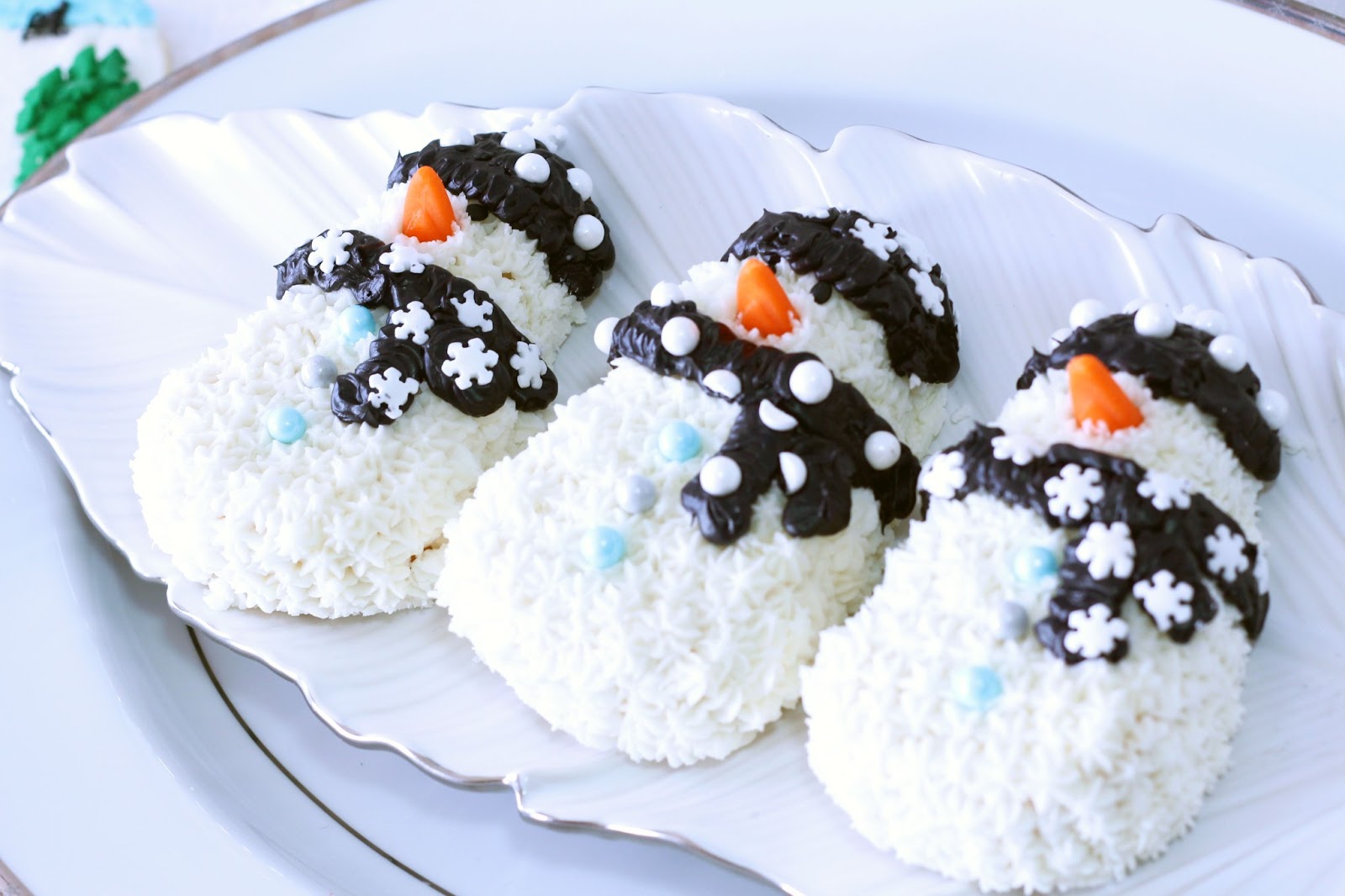 Worth Pinning Winter Wonderland Dessert Party worth-pinning-winter-wonderland-dessert-party