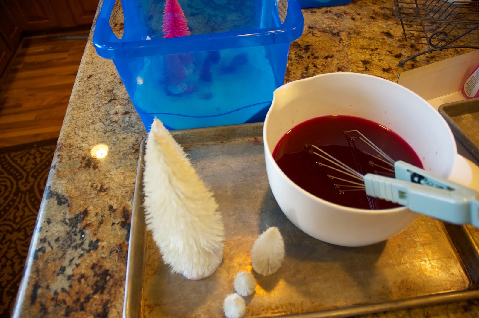 restlessrisa: Bottle Brush Tree Tutorial