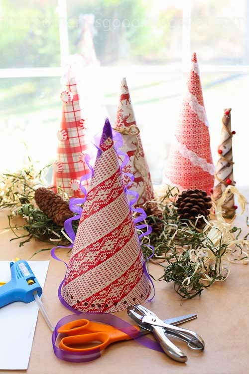 EASY CHRISTMAS PAPER CRAFTS Loom Knitting By This Moment Is Good easy-christmas-paper-crafts-loom-knitting-by-this-moment-is-good