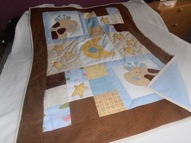 Colchas cuna de patchwork - Imagui