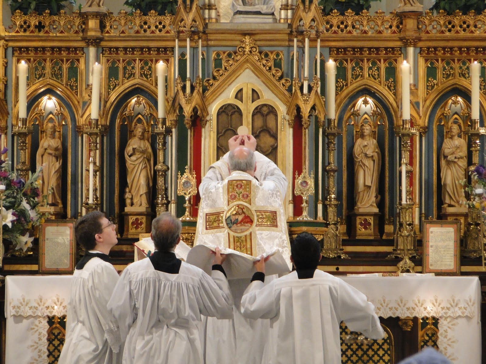 A Foretaste Of Wisdom The Mystery Of Mass a-foretaste-of-wisdom-the-mystery-of-mass