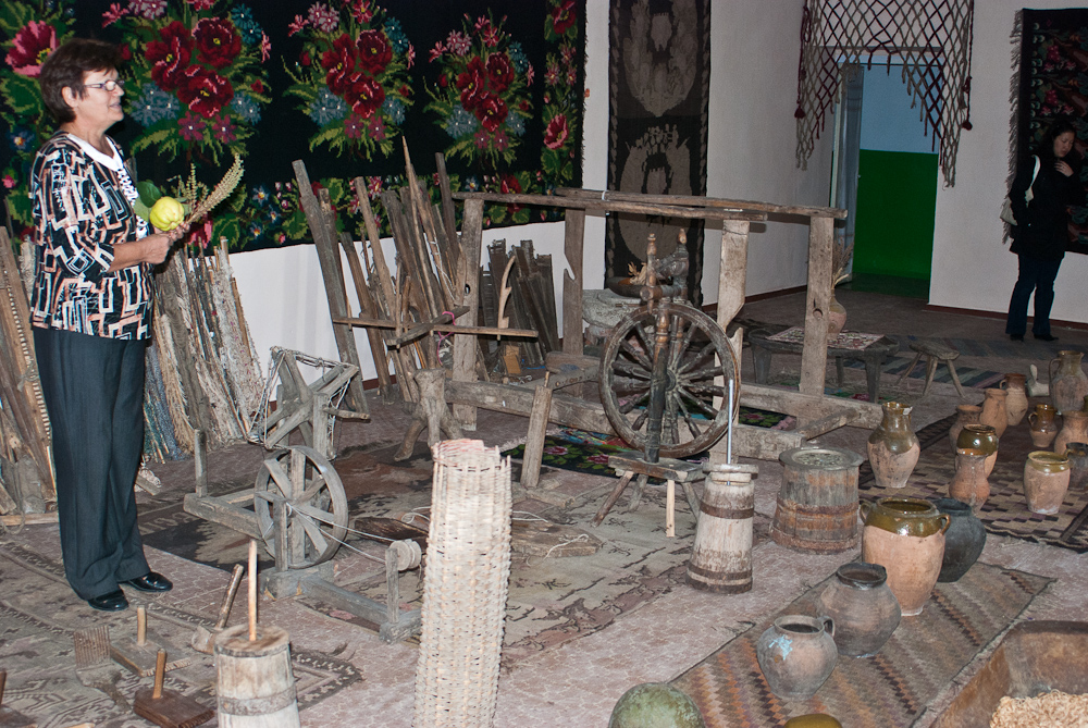 Committed Stitcher: Antiques