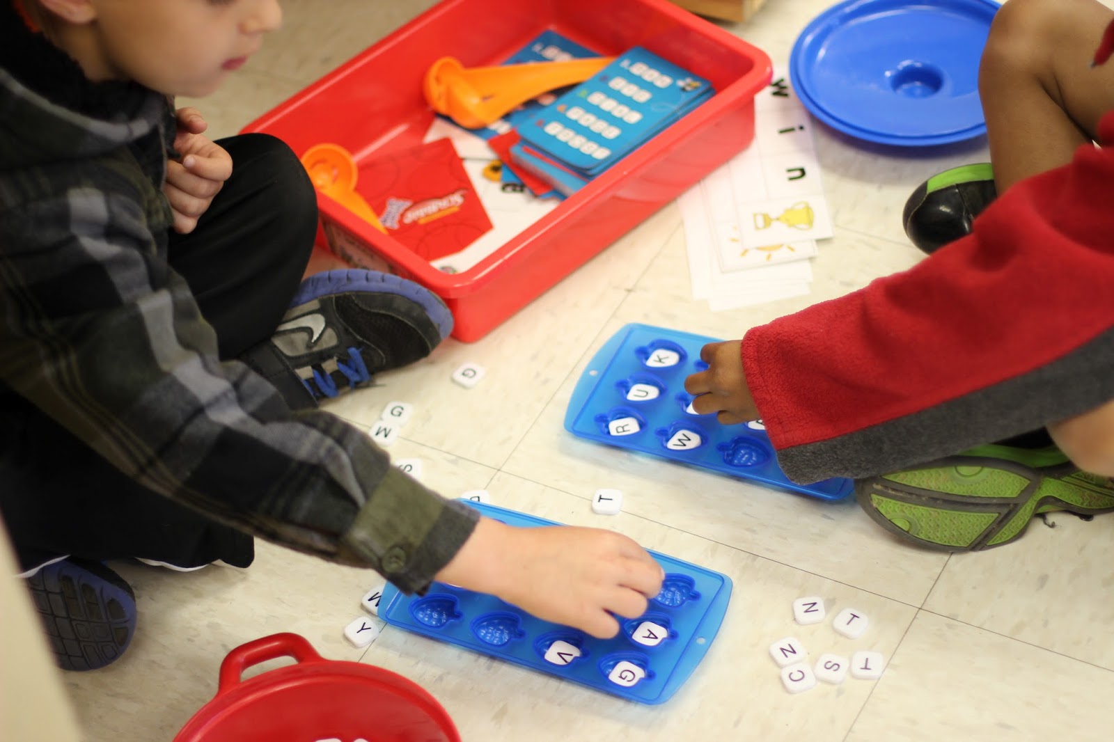 Word Work with Ice Trays Freebie : Blue Skies with Jennifer White