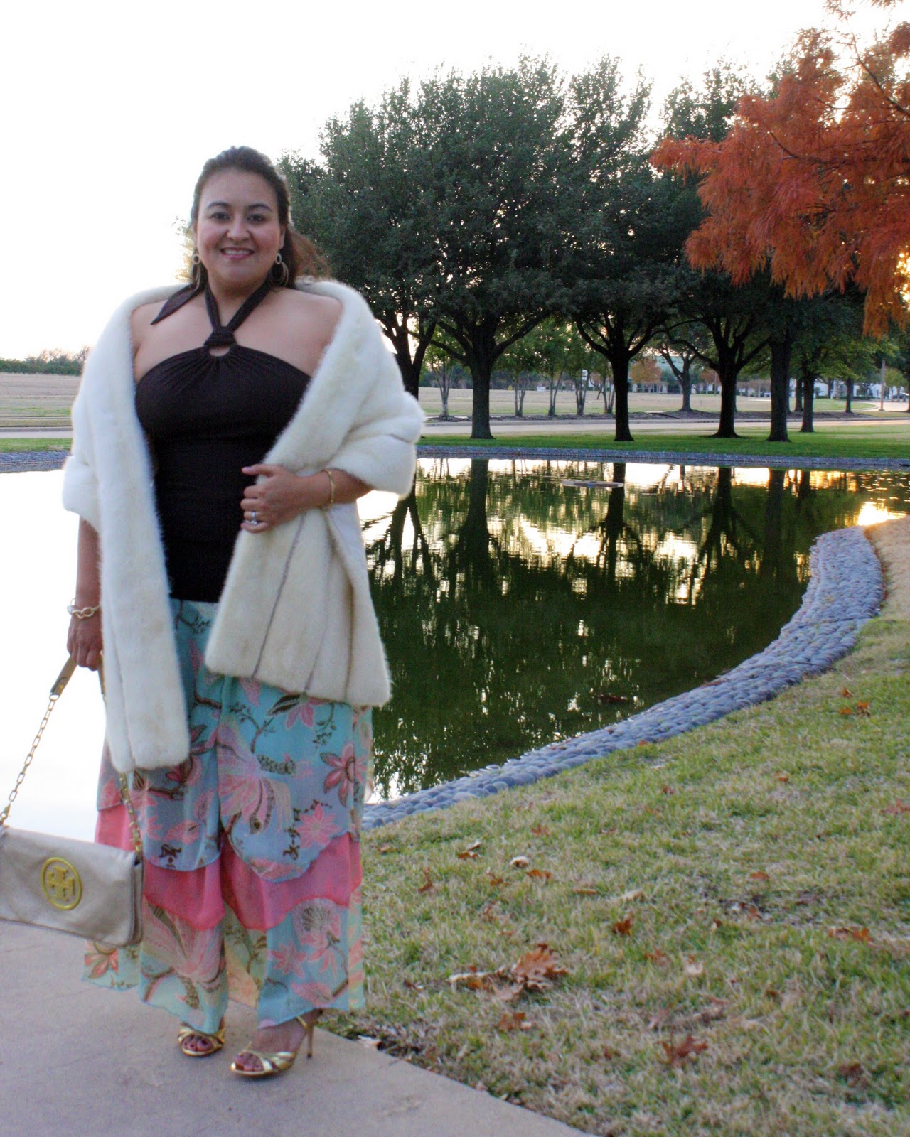 Scorching Style Holiday Wear The Posh Dinner Party scorching-style-holiday-wear-the-posh-dinner-party