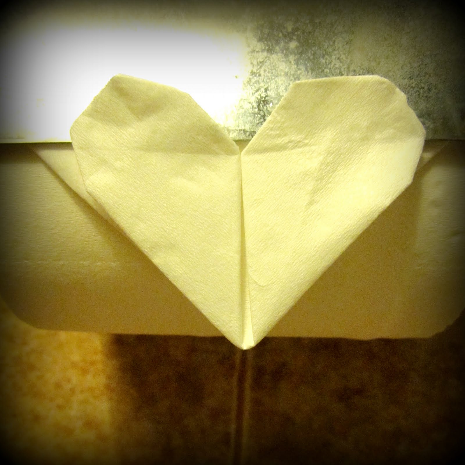 Nozomi Crafts Toilet Paper Origami nozomi-crafts-toilet-paper-origami