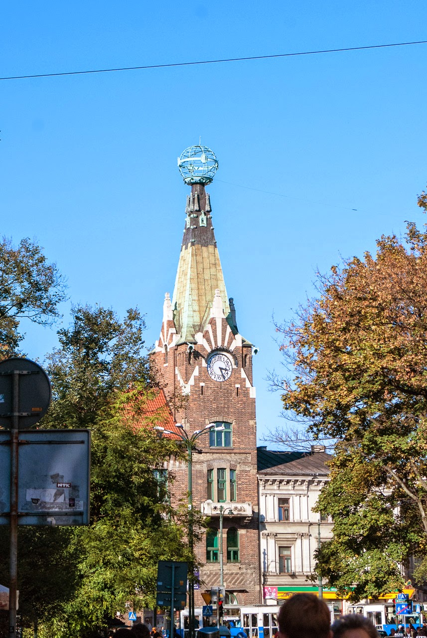 Committed Stitcher: Old City Architecture