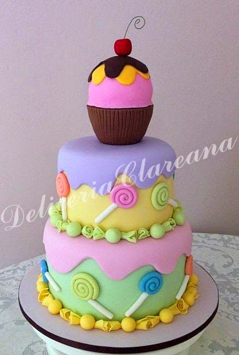 Deliceria Clareana: Bolo Candy Colors - Cupcake