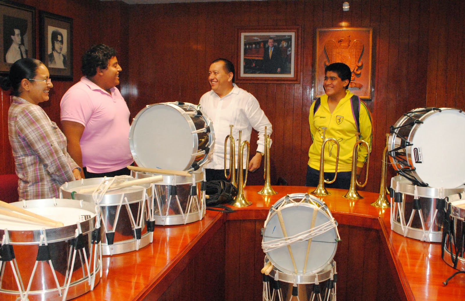 Tiempo de Guerrero: Entrega Javier Saldaña instrumentos para banda de ...