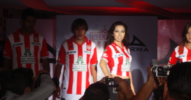 Galerías | Los nuevos uniformes de Necaxa